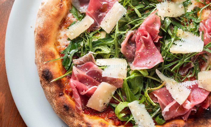 COMBIONLINE - Pizza au jambon de Parme et roquette
